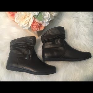Basic Editions | Shoes | Nwob Basic Editions Womans Brown Boots | Poshmark